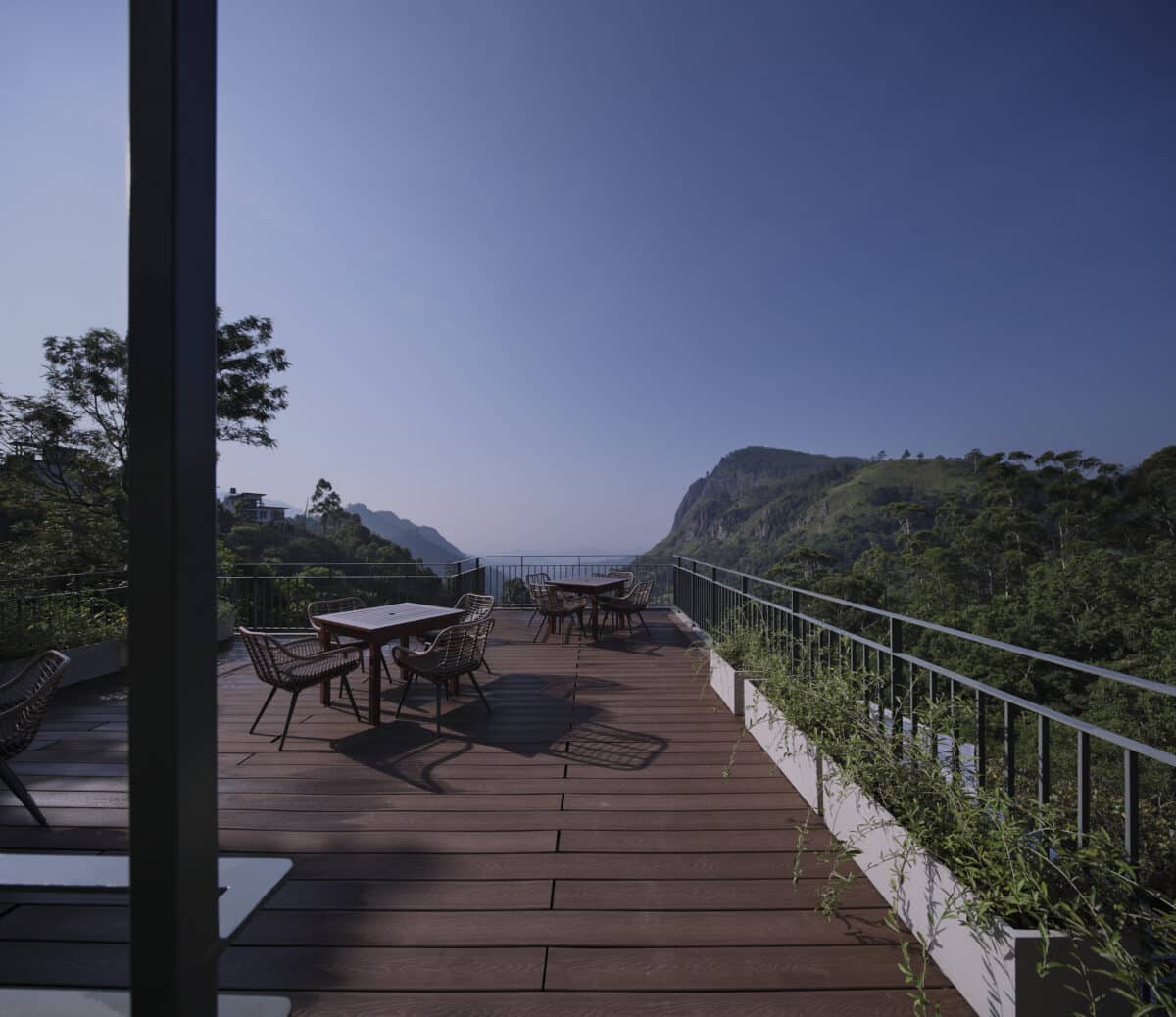 Family Room - Hide Ella Hotel & Resort