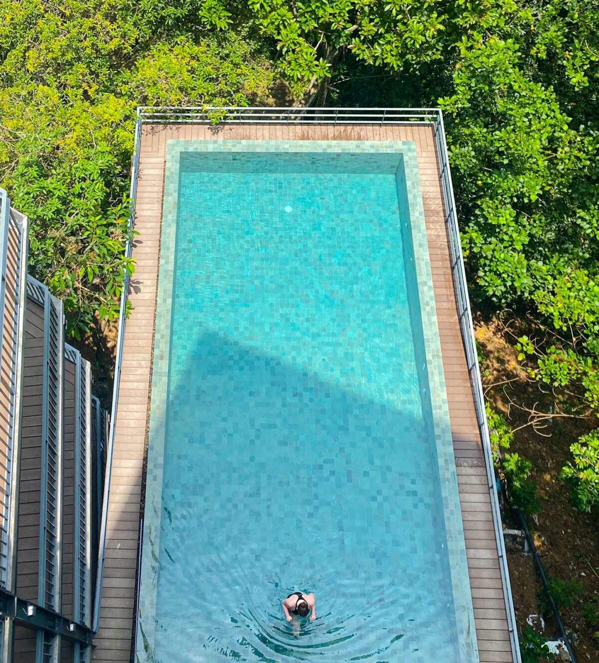 3 Hours of Relaxation with Hot Jacuzzi, Sauna & Steam Room